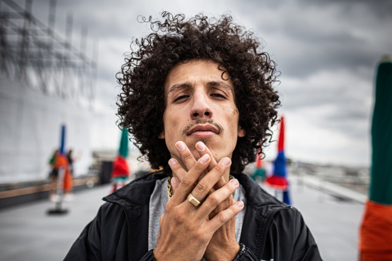 Rilès : "Si tu t'arrêtes, tu meurs" | INTERVIEW